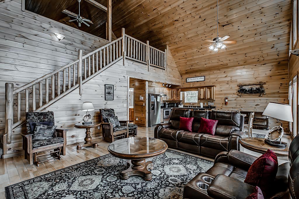 Hillbilly Hilton Living Room – The All Gatlinburg Blog