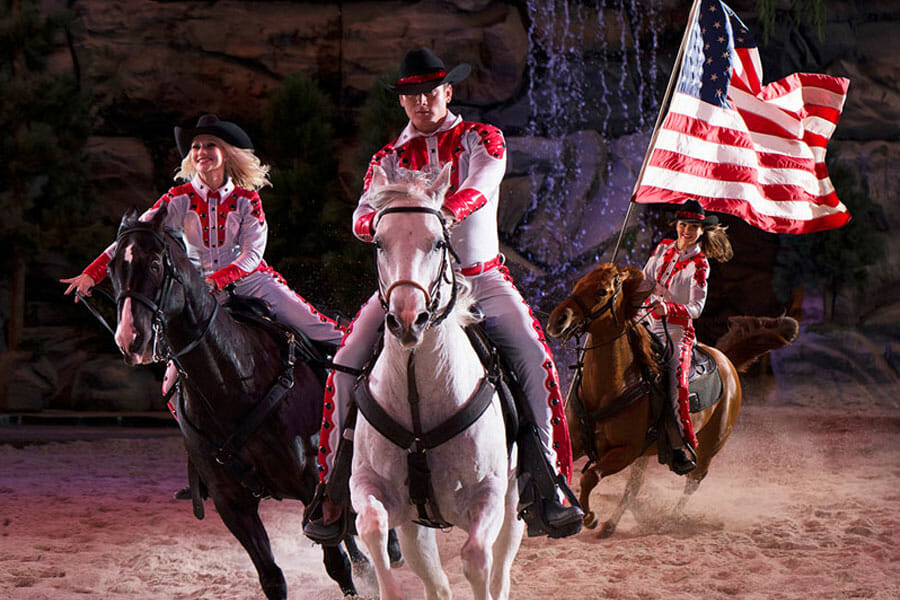 3 Day Stay + 2 Dixie Stampede Tickets - Gatlinburg Vacation Packages 3 Day Stay + 2 Dixie Stampede Tickets - Gatlinburg Vacation Packages